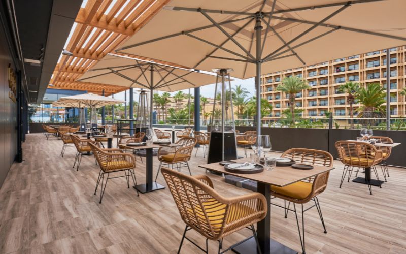 Decoración de terrazas de restaurantes y hoteles - Wekook Marketing